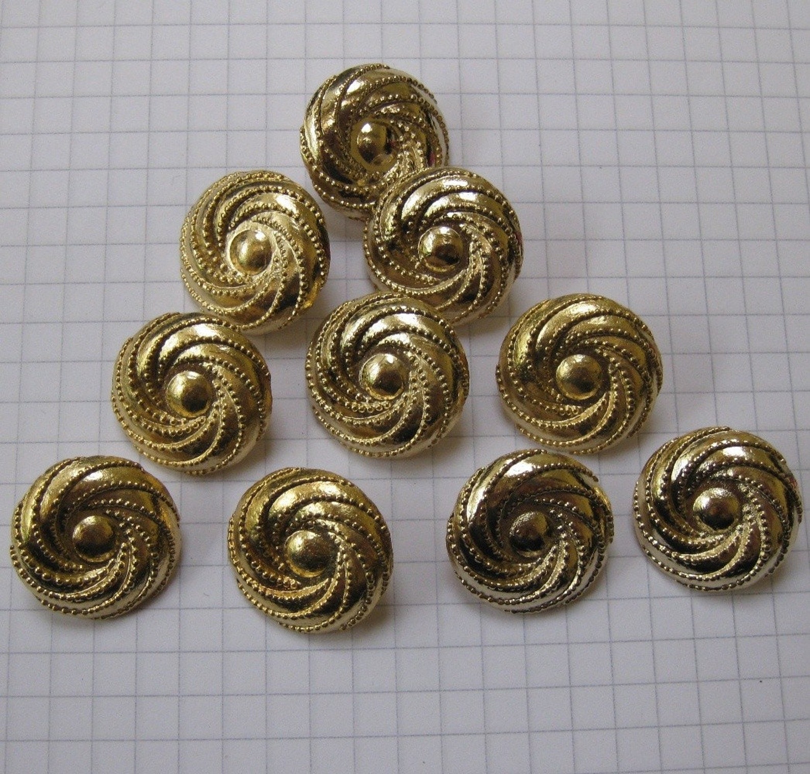 10 Large Gold Swirl Shank Buttons | Etsy