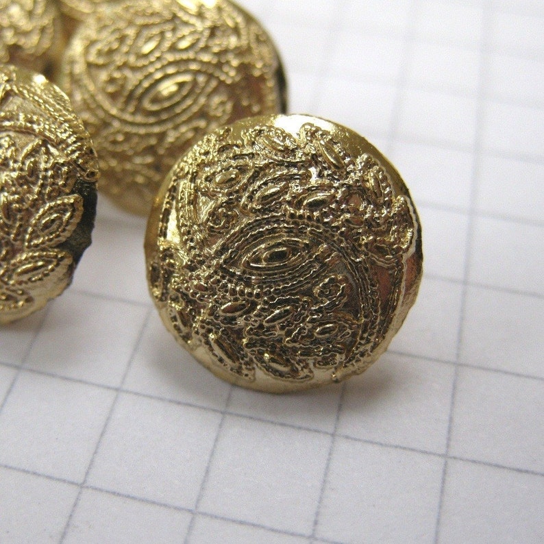 10 Small Metal Gold Leaf Motif Buttons - Etsy