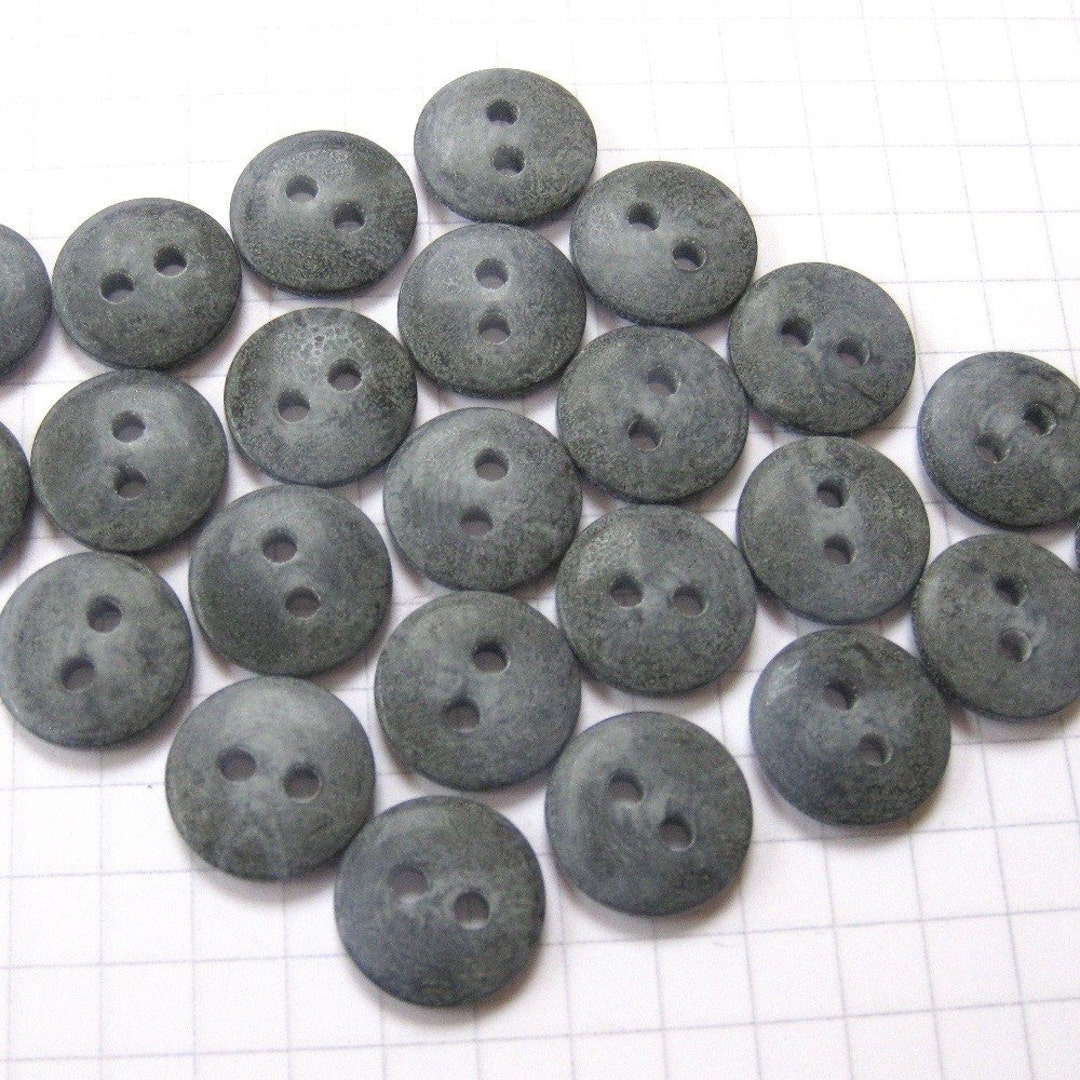 25 Gray Lentil Buttons - Etsy