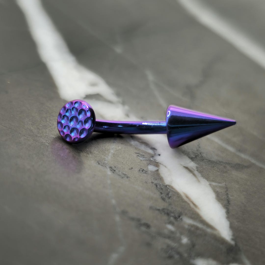 Titanium Vertical Labret Lip Ring, Full Moon Hammered Disc + Spike ...