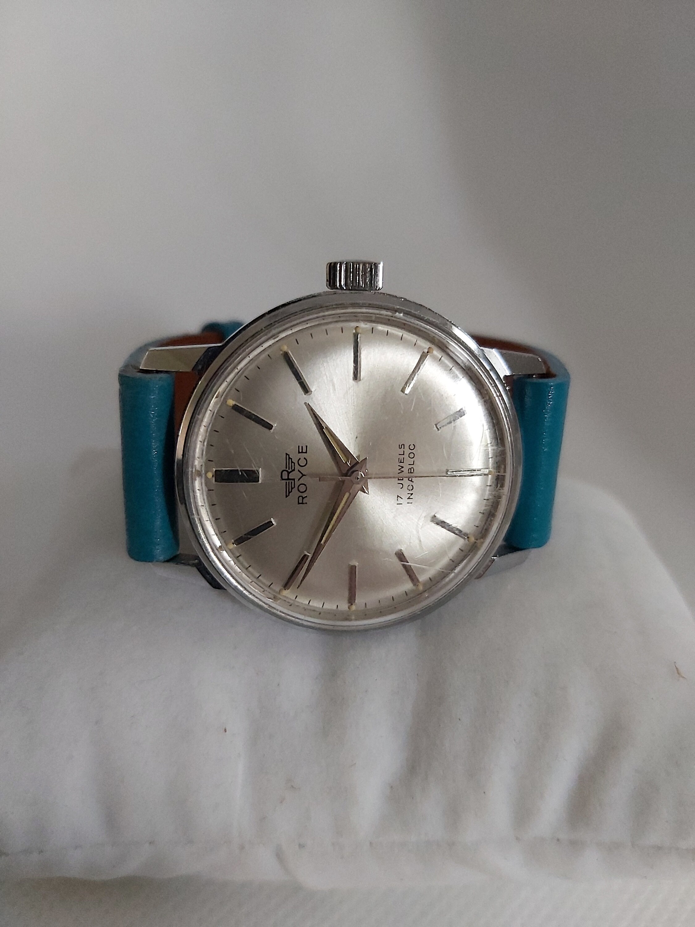 Vintage Royce 17 Jewels - Incabloc - Wind-up Mechanical Watch - 1970s ...