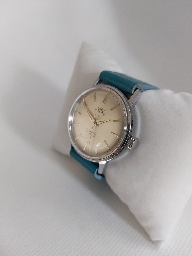 Vintage Royce 17 Jewels - Incabloc - Wind-up Mechanical Watch - 1970s ...