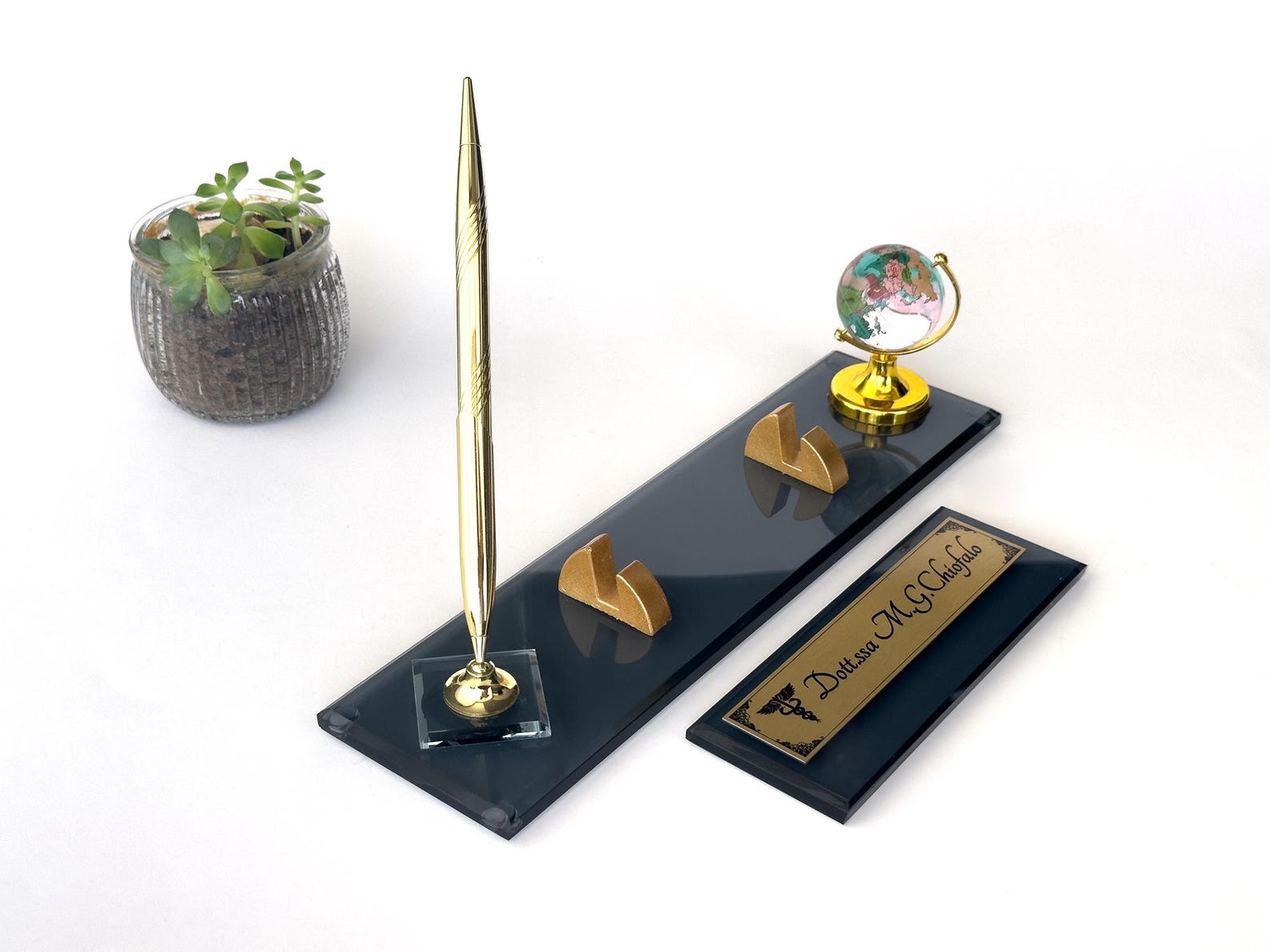 Personalized Desk Name Plate in Crystal Globe and Signature Pen•custom ...