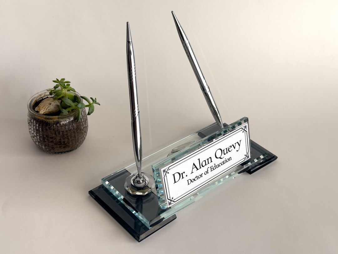 Custom Black Glass Desk Nameplate and Pen Set | Personalized Crystal ...