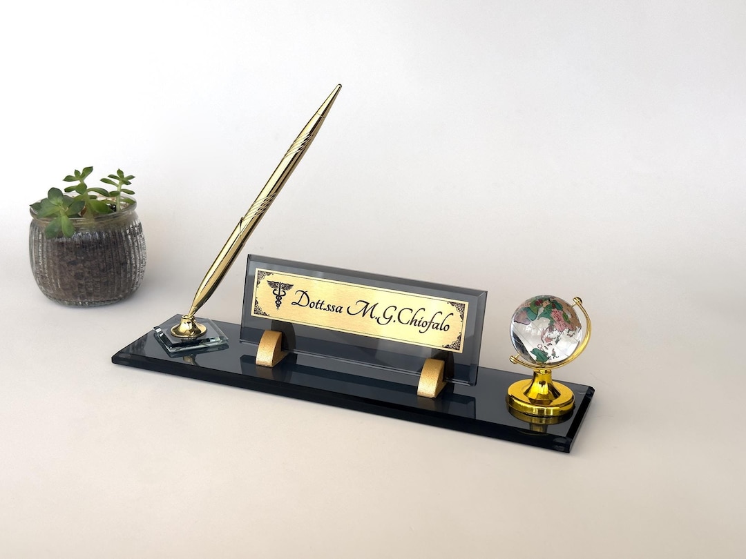 Personalized Crystal Desk Name Plate With Globe and Pen: Doctor Gift - Etsy