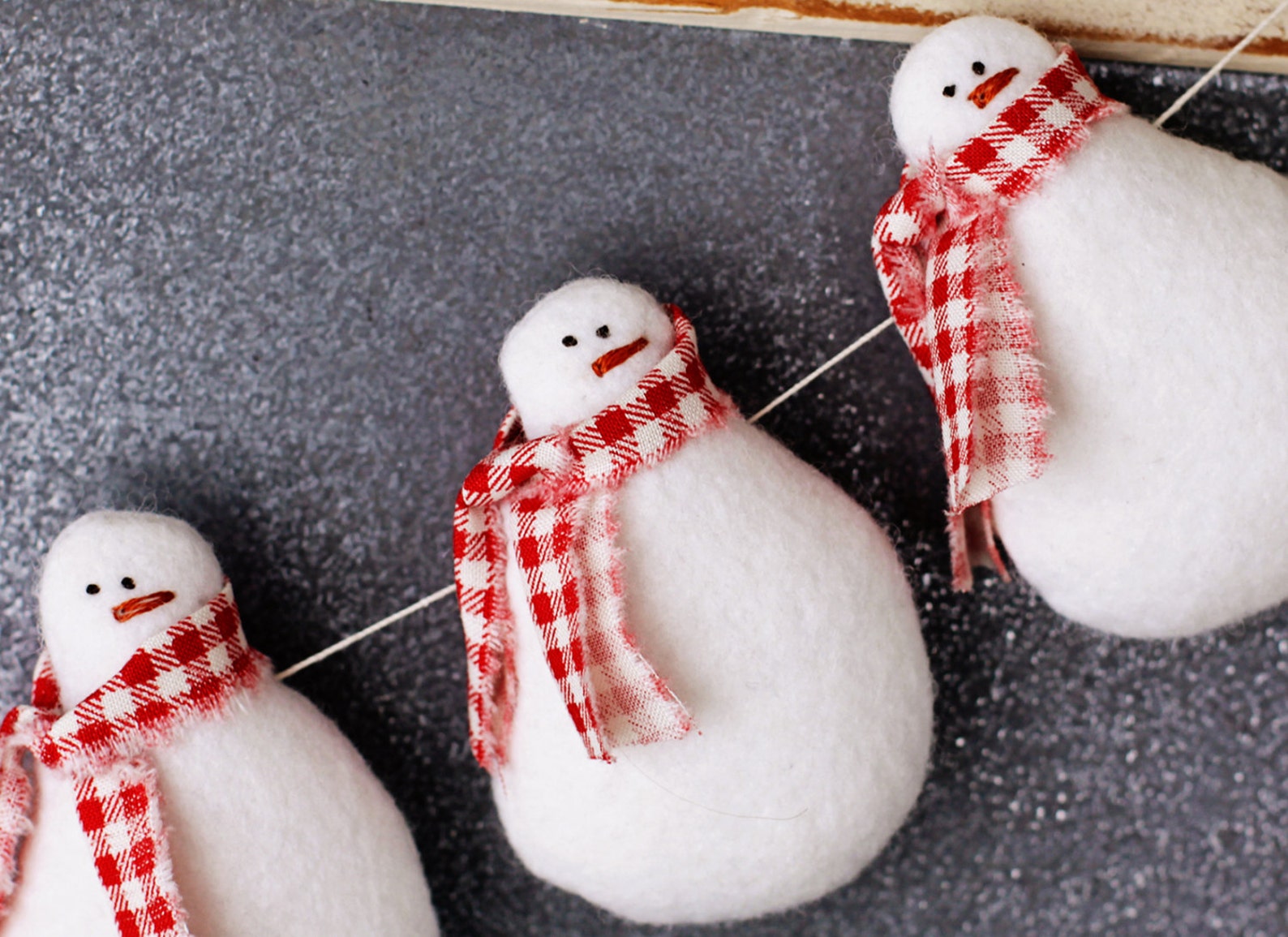 Itty Bitty Snowmen - Etsy