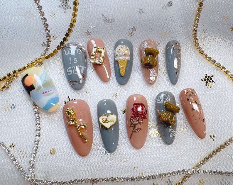 Seventeen Press on Nails * Love Money Fame* Concert Nails * Hand Made ...