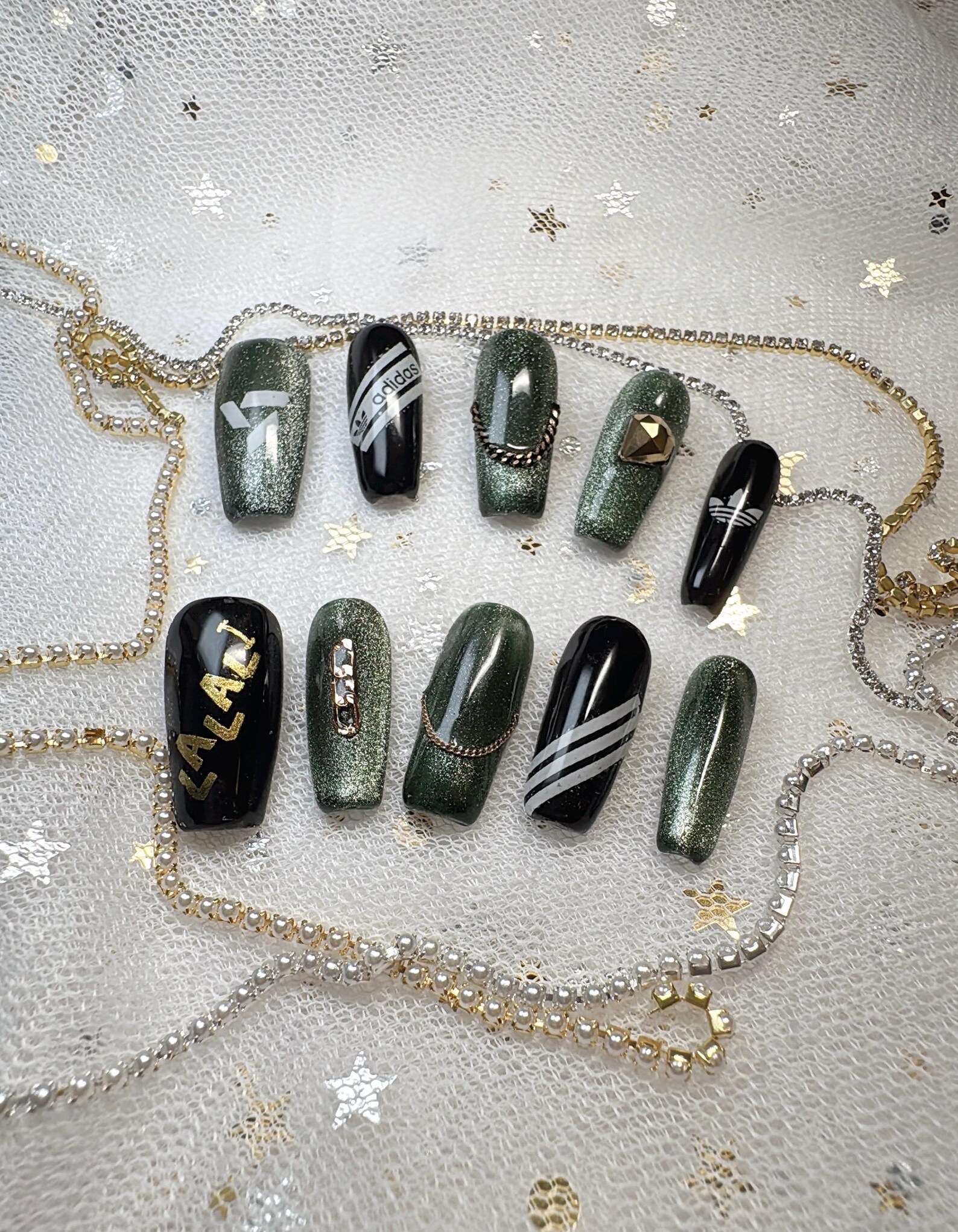 Seventeen Press on Nails * LALALI *concert Nails * Hand Made Press Ons ...