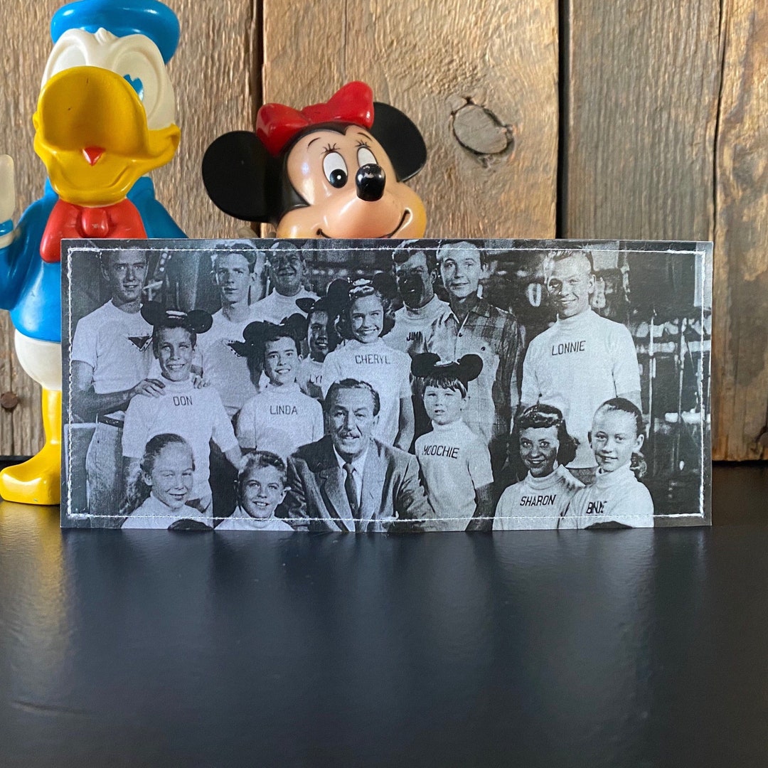 Walt & the Mouseketeers Disneyland Map Wallet - Etsy