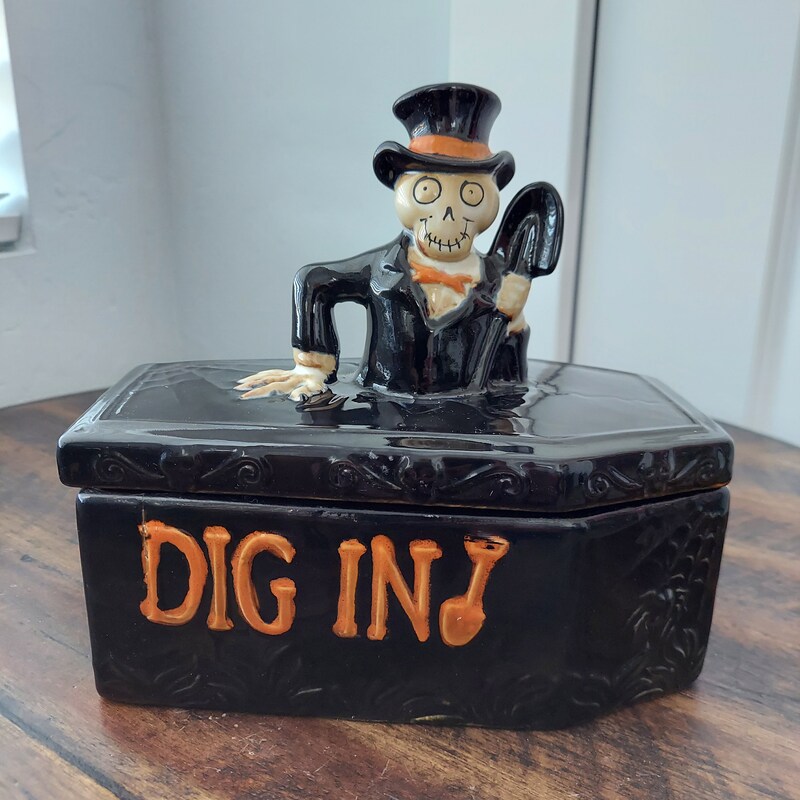 Halloween Coffin Outdoor - Etsy