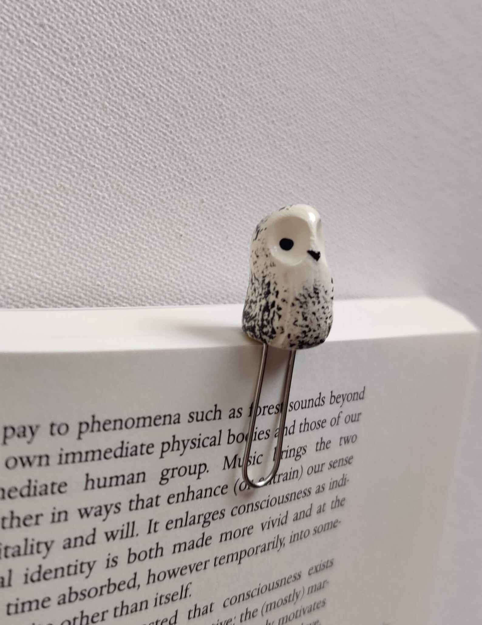 Clay Bookmark Paperclip Figurine | Snowy Owl | Cute | Minimal | Bookish ...