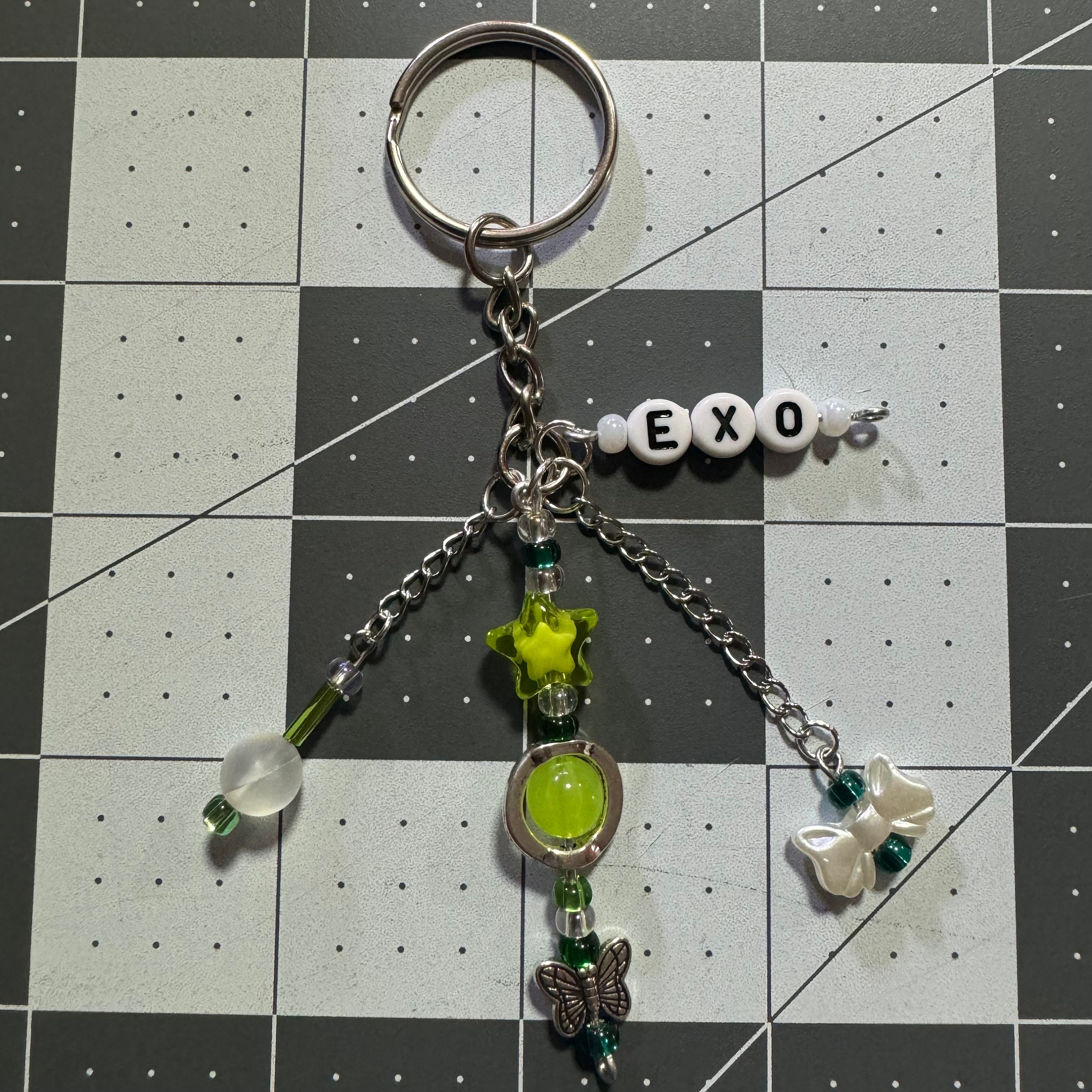 Customizable Name / Kpop Keychains - Etsy