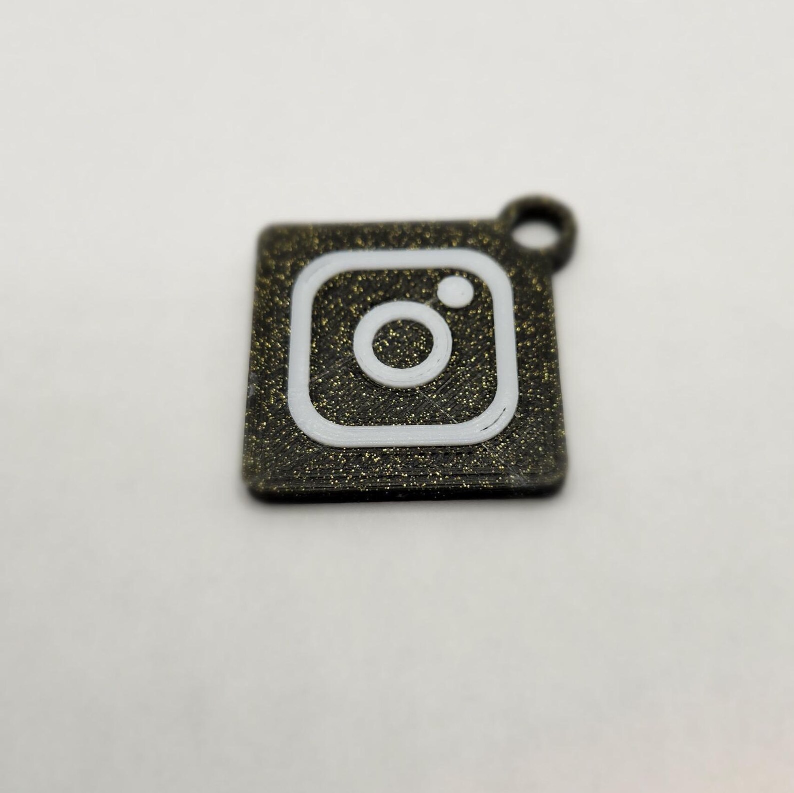 3D Printed NFC Keychain With Instagram Logo – Tap to Share Your ...