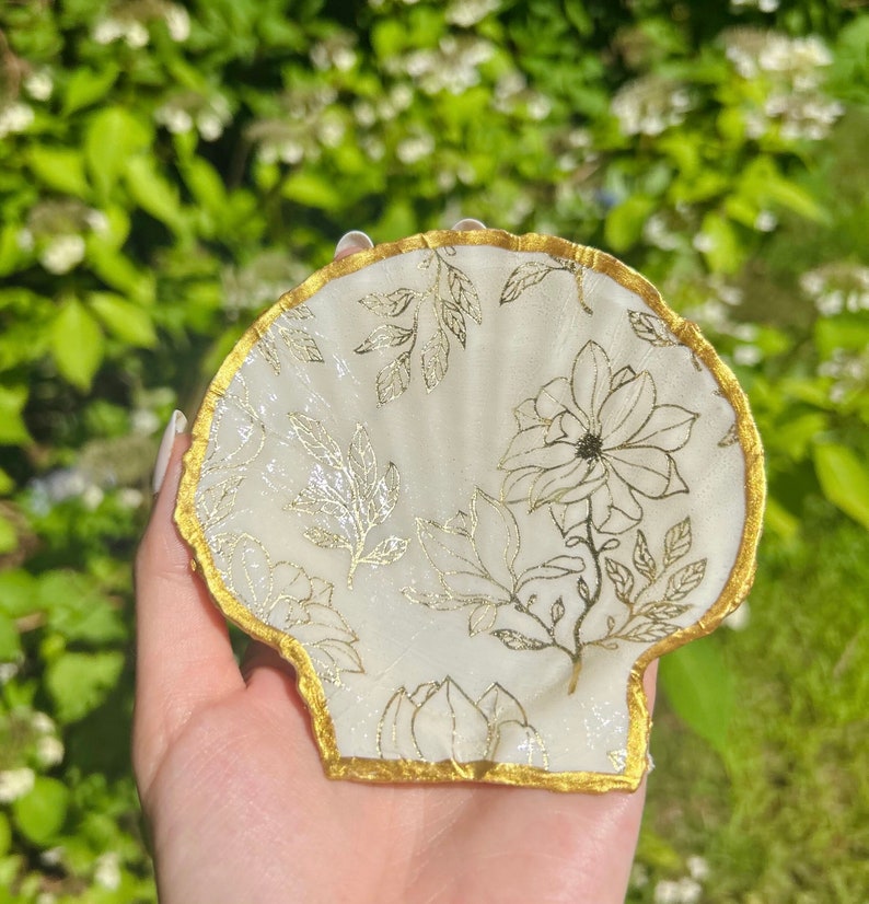 Gold Floral Scallop Shell Ring Dish | Coastal Jewelry Tray - Etsy