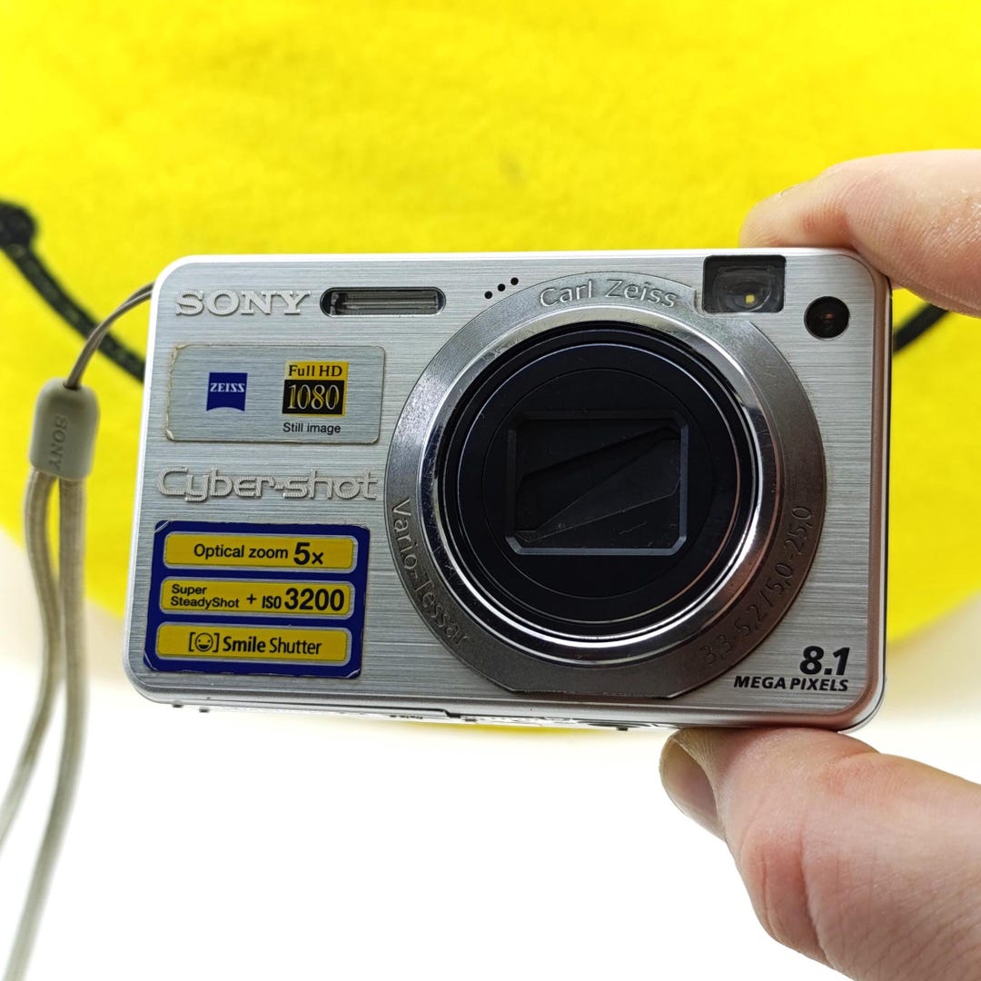 Sony Cybershot DSC-W150 8.1MP Digital Camera - W/battery , Charger ...