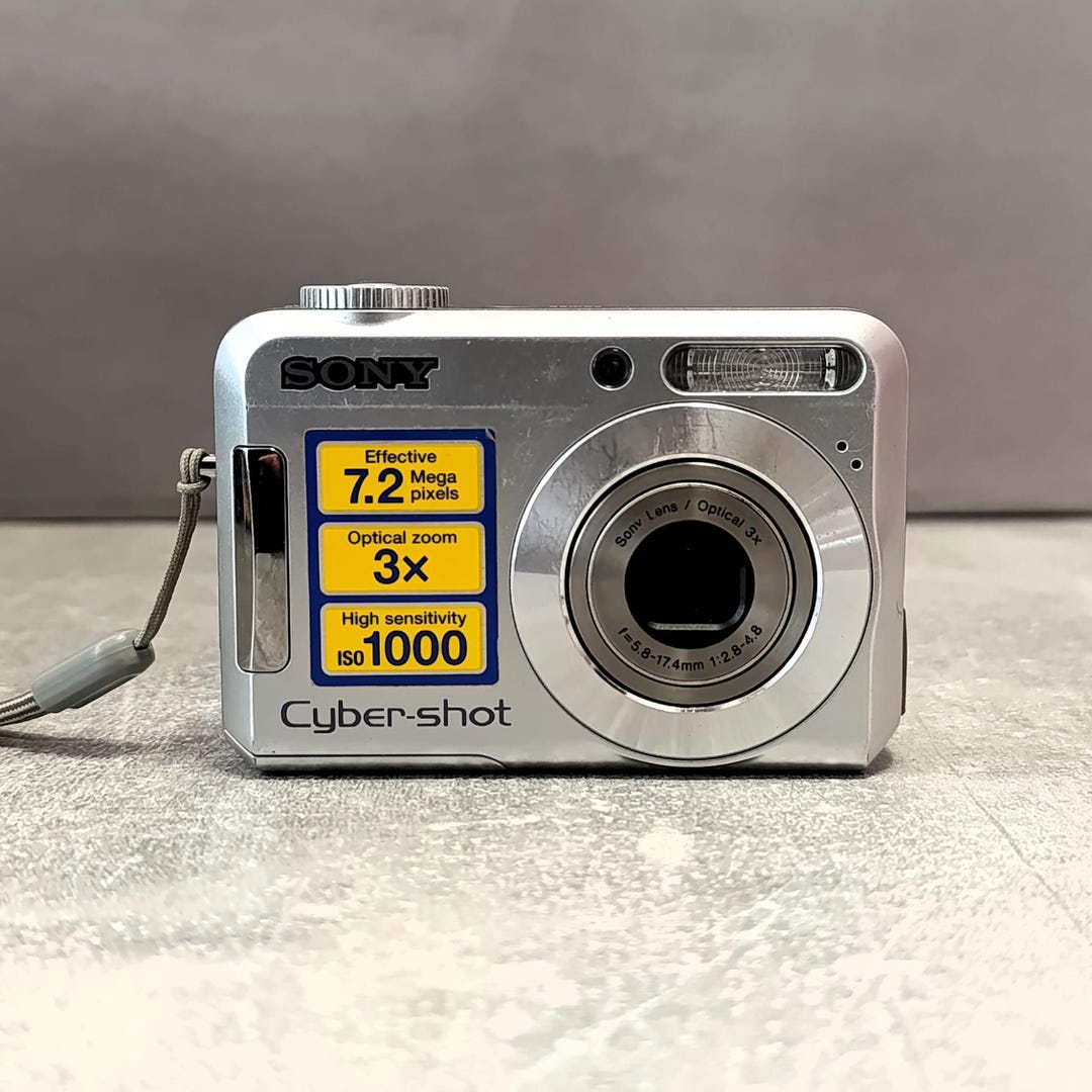 Sony Cyber-shot DSC-S650 Point-shoot 7.2MP Digital Camera, Working ...