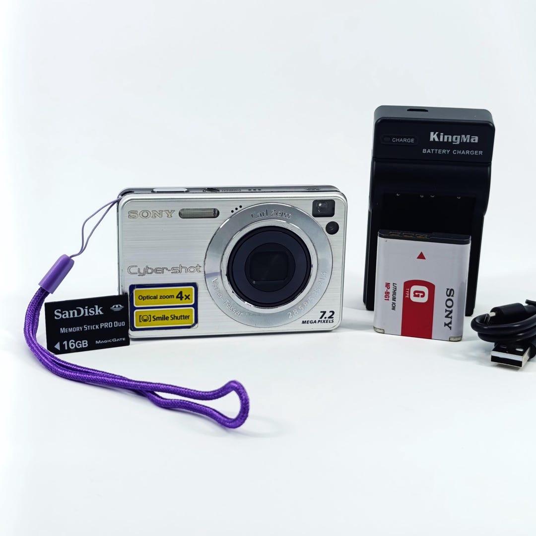 Sony Cyber-shot DSC-W110 Carl Zeiss 7.2MP Silver Digital Camera Tested ...