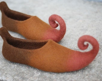 Curly toe shoes | Etsy