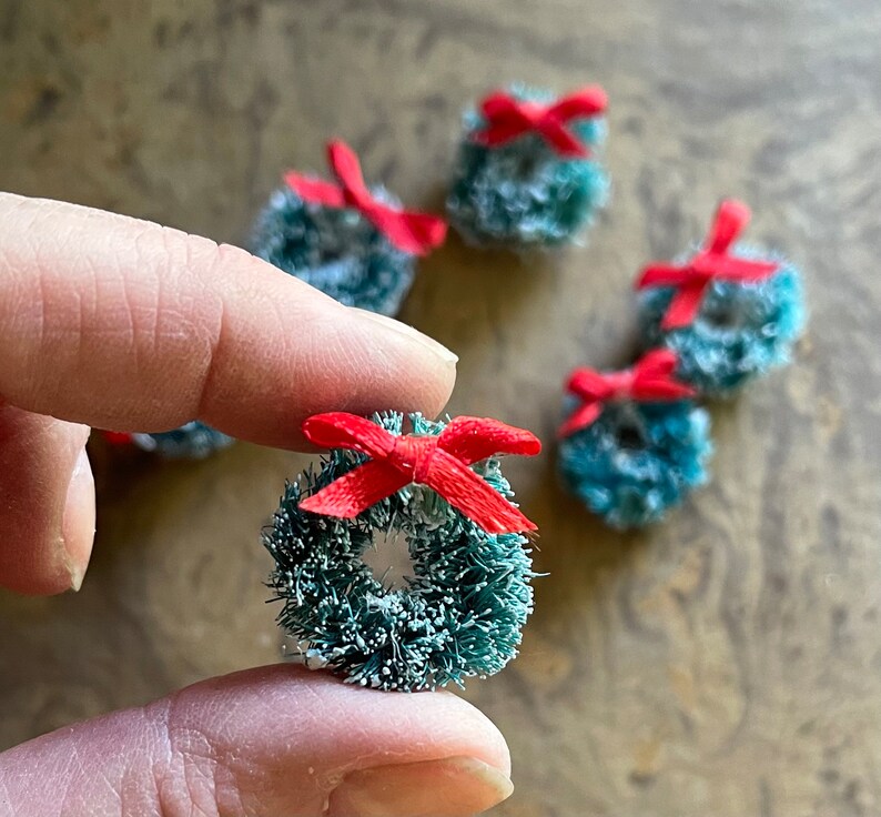 6 Micro Mini Wreaths Tiny Retro Frosted Christmas Wreaths - Etsy