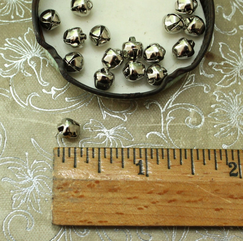 Tiny Silver Jingle Bells – 6mm Christmas Dollhouse Trim (set of 20) - Etsy