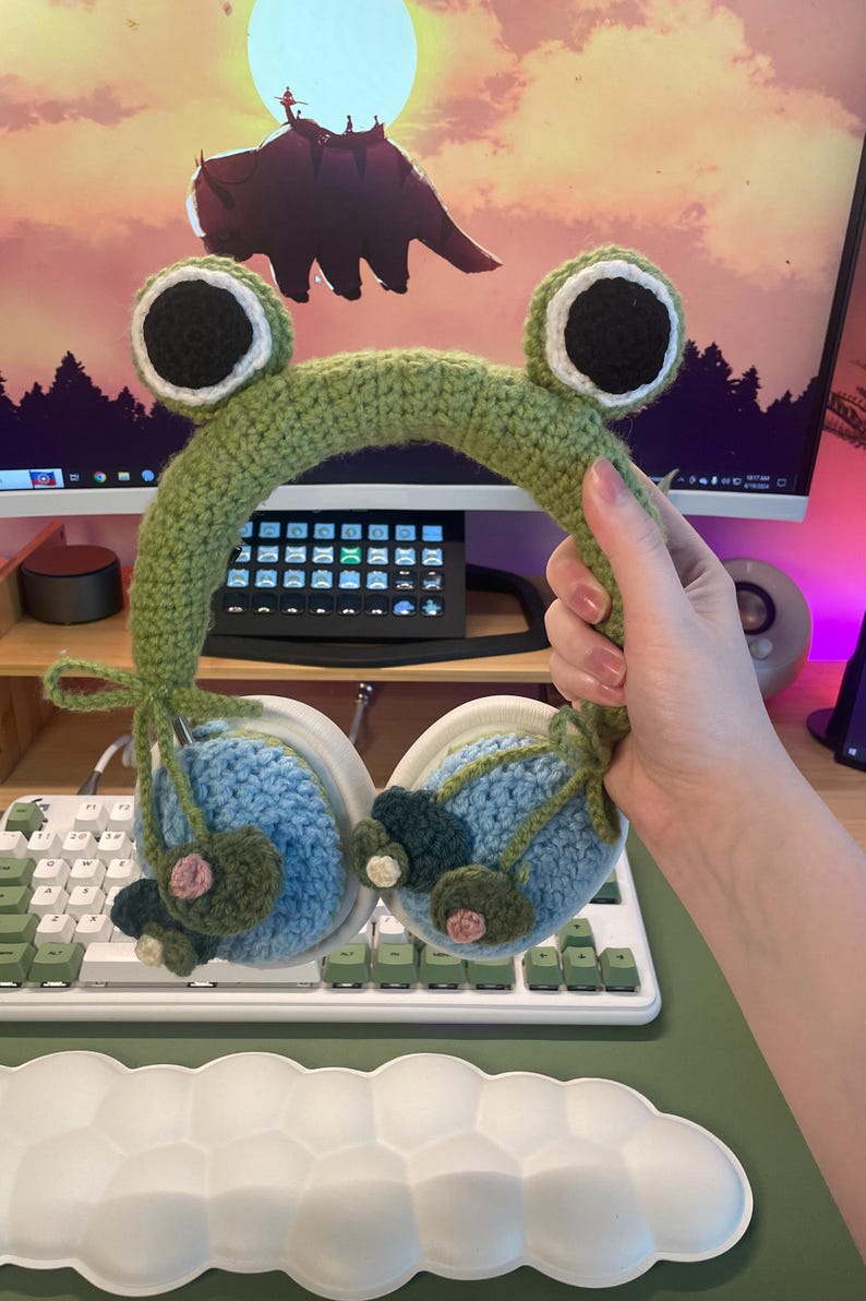 Crocheted Frog Headphone Cover Pattern - Etsy