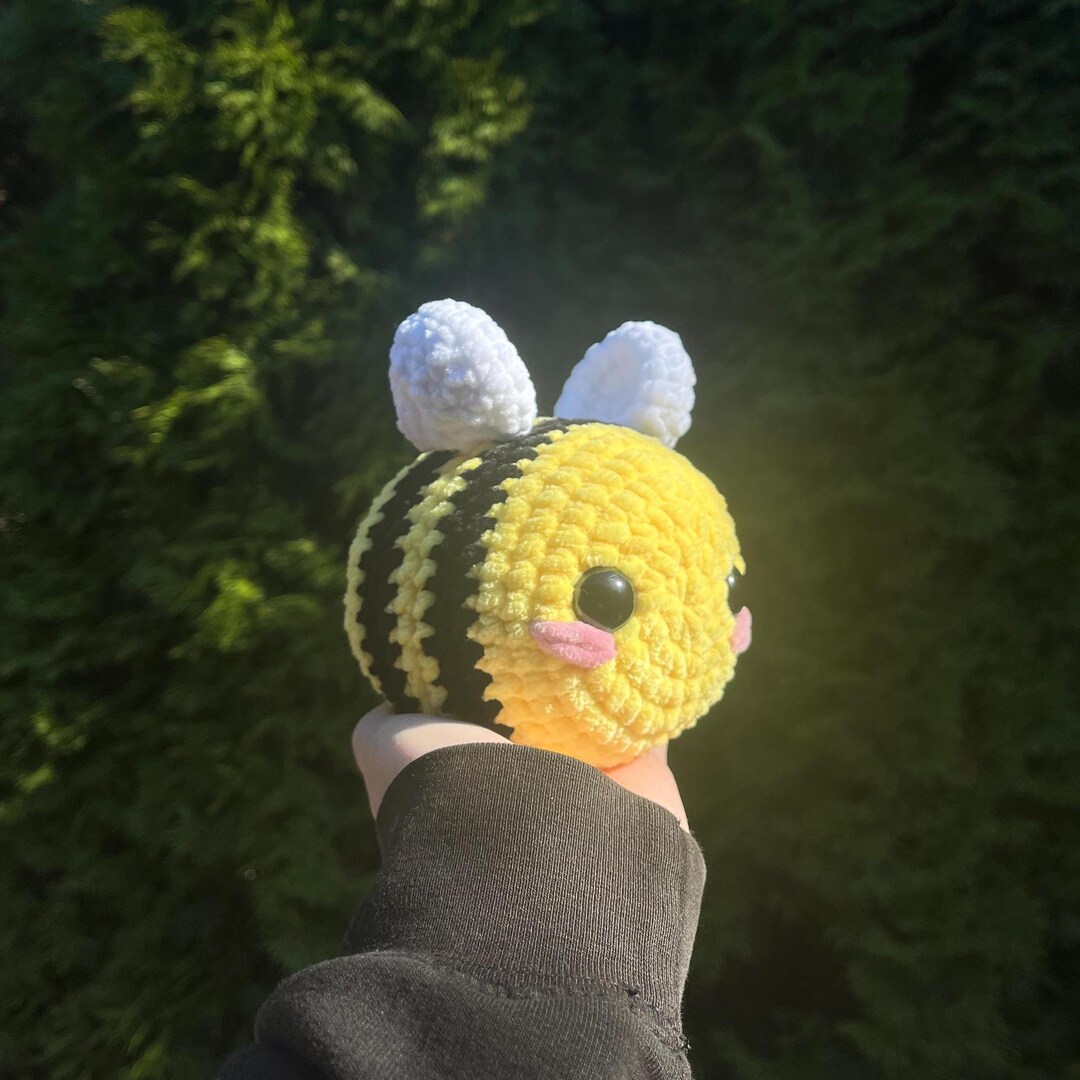 NEW Big Chunky Bee Crochet Plushie / Cute Crochet Plush Toy Handmade ...