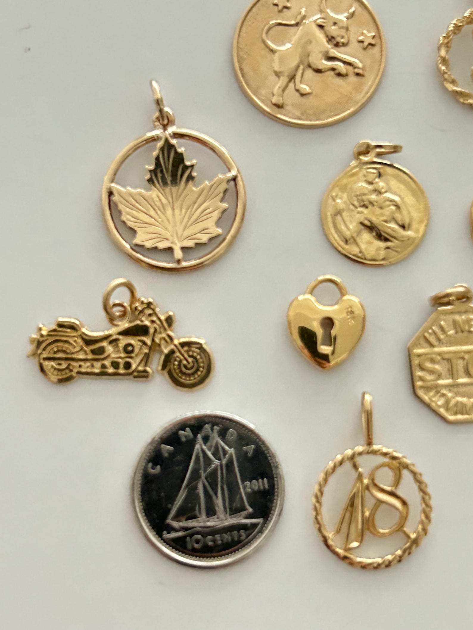 Vintage Solid Gold Charms: 18k Witch's Heart - Etsy