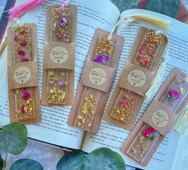 Real Dried Pressed Floral & Gold Leaf/flakes Resin Bookmark Book Lover ...