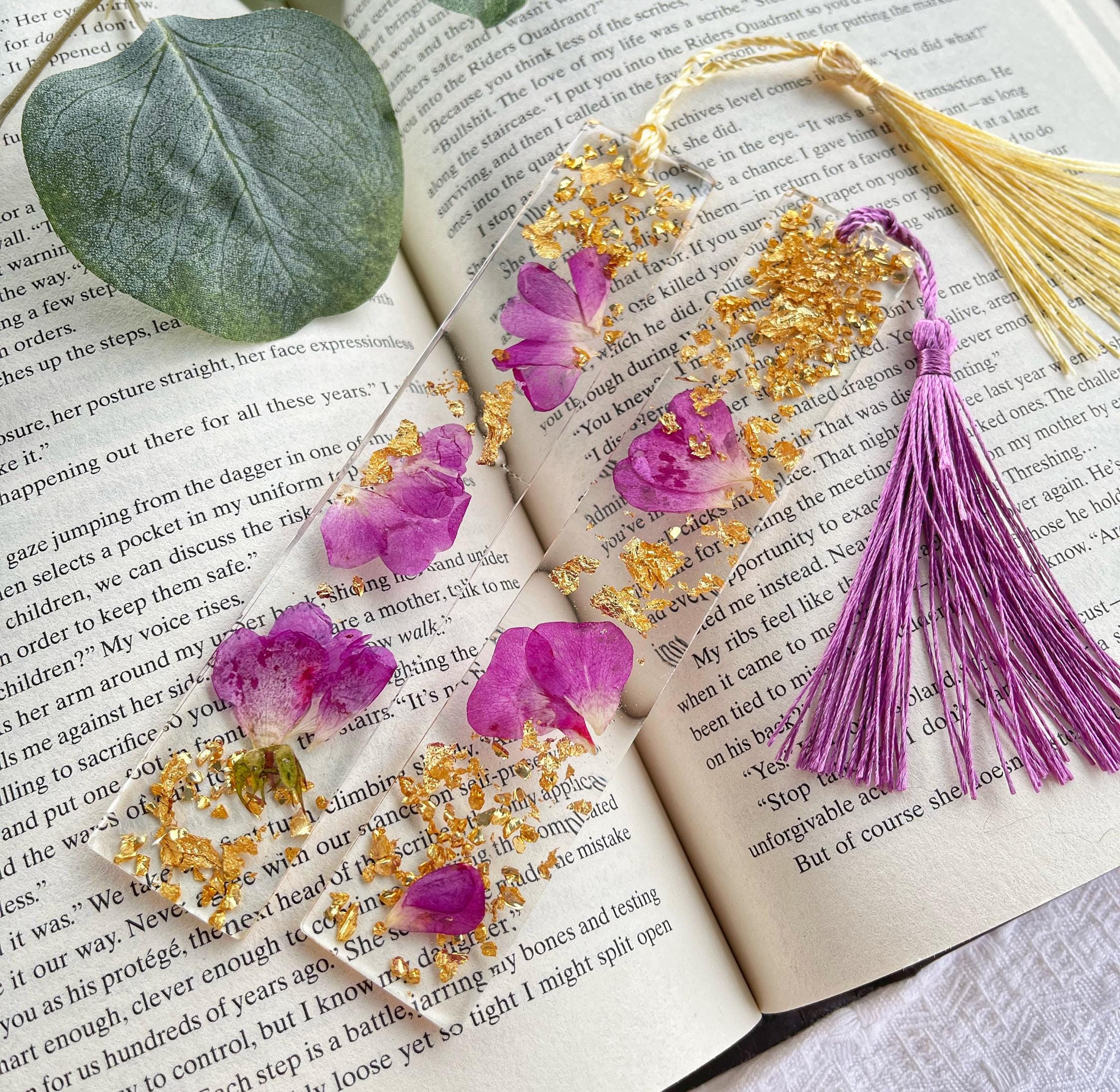 Real Dried Pressed Floral & Gold Leaf/flakes Resin Bookmark Book Lover ...