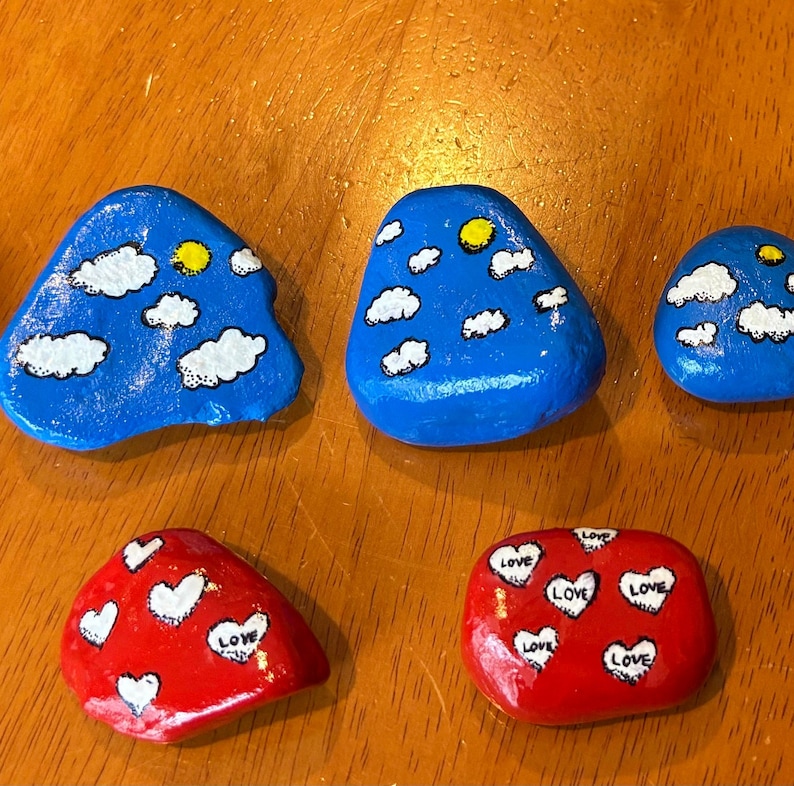Painted Rock, Love Rock, Tiny Scenes, Miniature Art on Rocks, Valentine ...