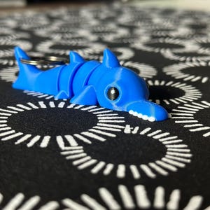 3D Printed Sawtooth Shark Keychain Customizable Colors - Etsy