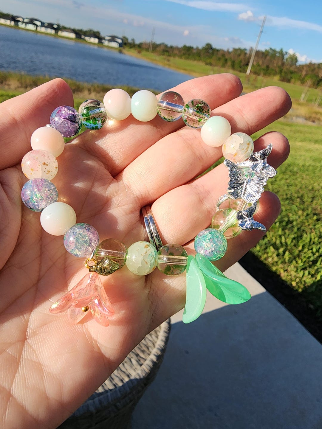 Spring Green Glass Bead Bracelet With Pink Flower Tulip Leaf Beads and ...