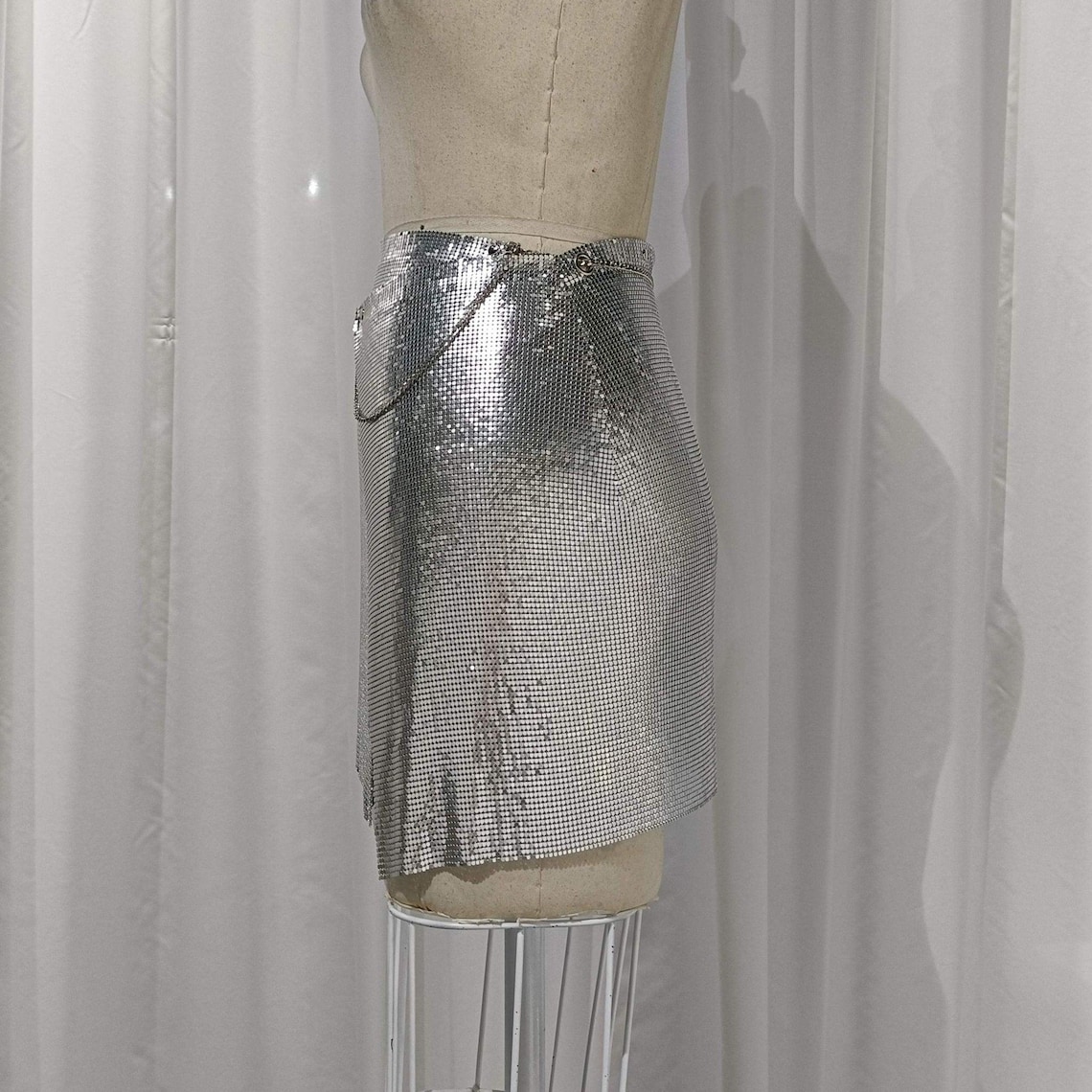 Silver Metal Mesh Chainmail Mini Skirt | Stylish Chain Wrap Closure | Edgy Elegance ...