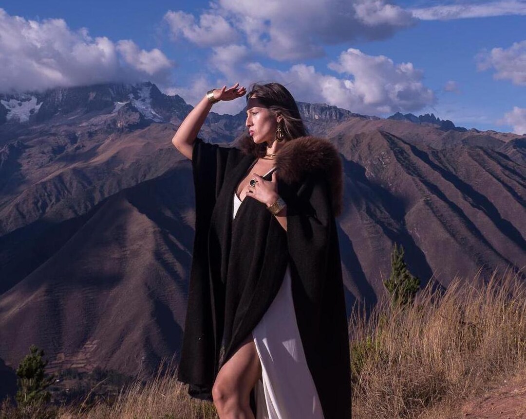 Black Ceremonial Alpaca Cloak, 100% Baby Alpaca Wool Poncho, Handwoven ...