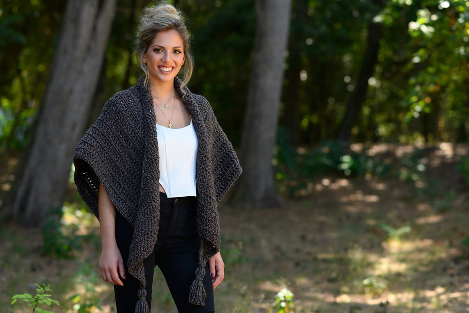 Crochet Tassel Shawl Pattern / Outlander Crochet Patterns / | Etsy