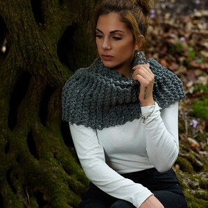 Brianna Cowl Knitting Pattern / Outlander Patterns / Outlander ...