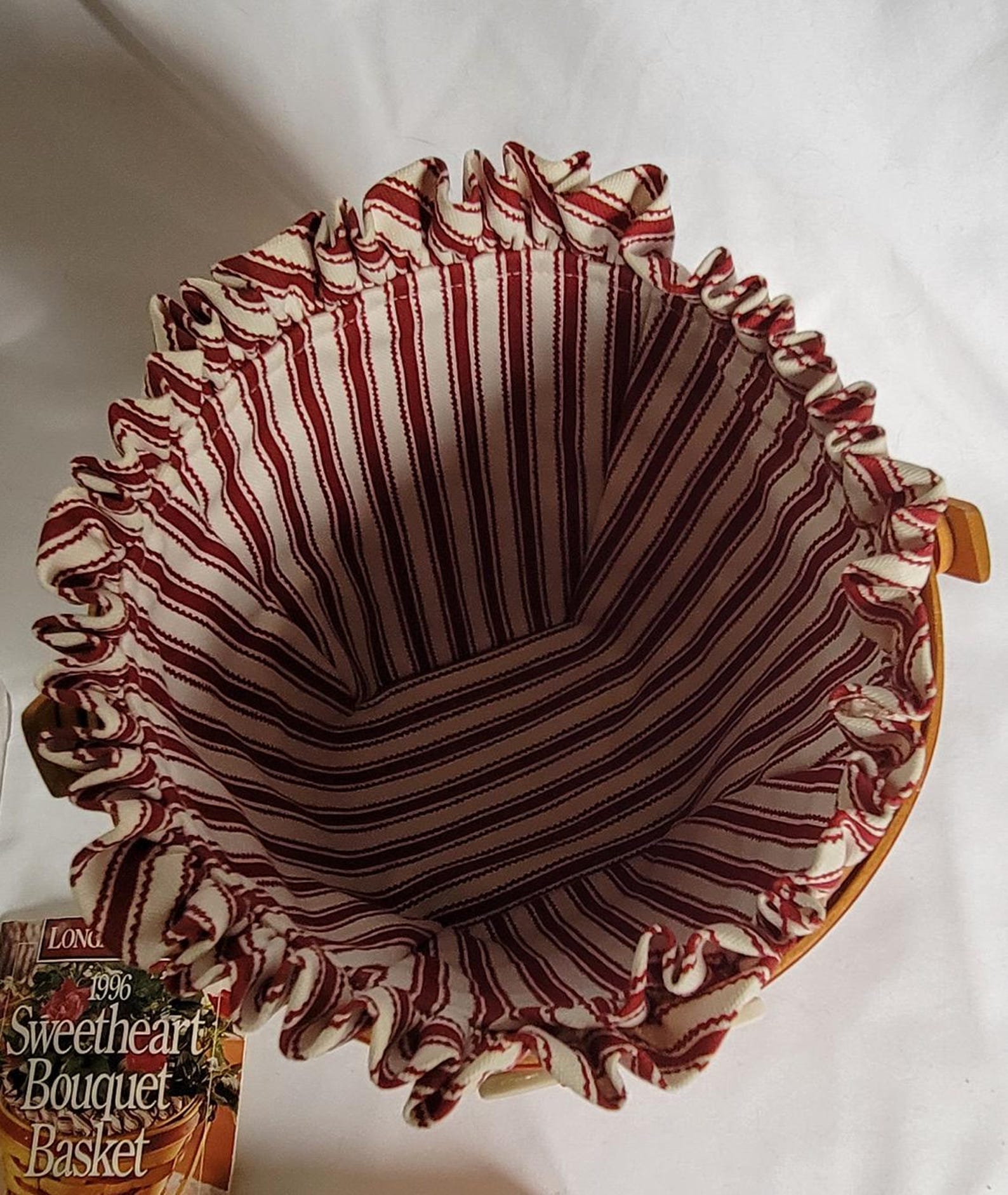 Longaberger Basket 1996 Sweetheart Bouquet Basket Stand up Ruffle Red ...