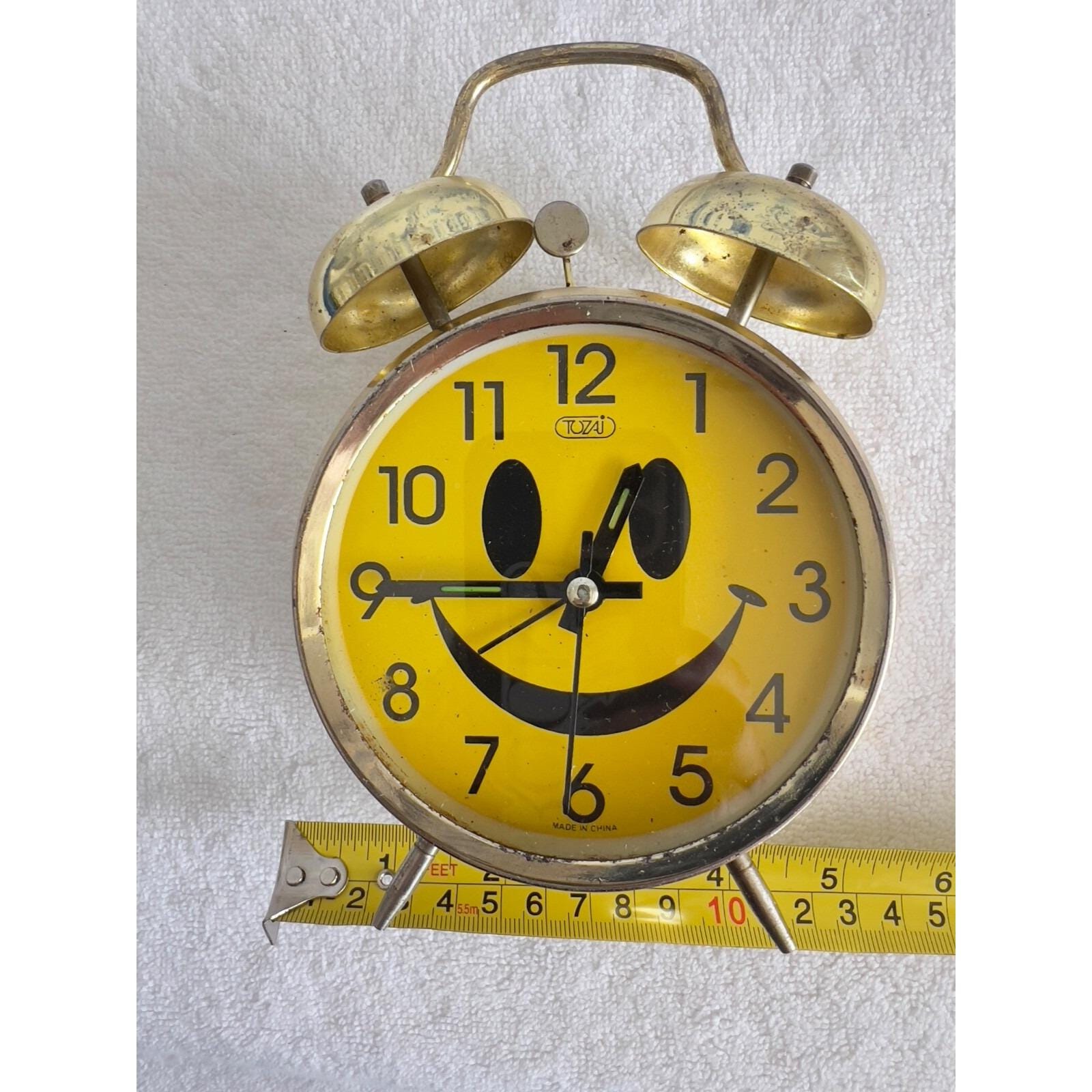 SMILEY Face Alarm Clock Tozai C Battery 3-hands Work NOTE Alarm NOT ...
