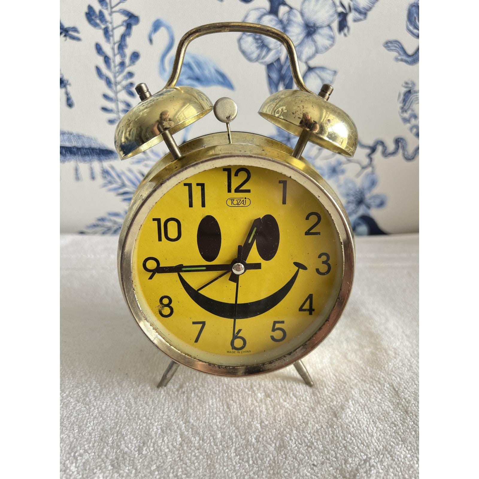 SMILEY Face Alarm Clock Tozai C Battery 3-hands Work NOTE Alarm NOT ...