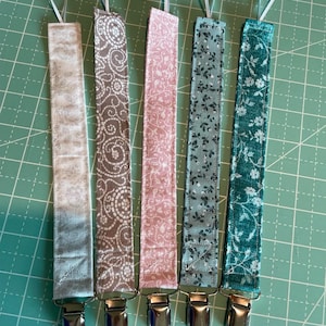 Pacifier Clips (set of 5) - Baby Shower Gift/nursery Items/cotton/metal ...