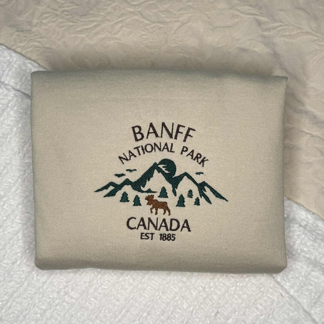 Embroidered Banff National Park Crewneck – Canada Souvenir Sweatshirt ...