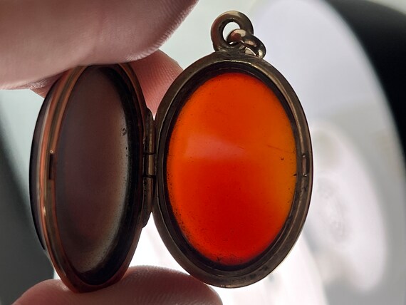 14k Gold and Sardonyx Stone Locket - Antique Victoria… - Gem