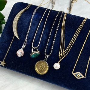 Etsy silver pendant necklace store
