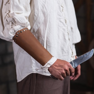 Medieval Arm Guard, Leather Armguard Archery, Cosplay Arm Armour ...
