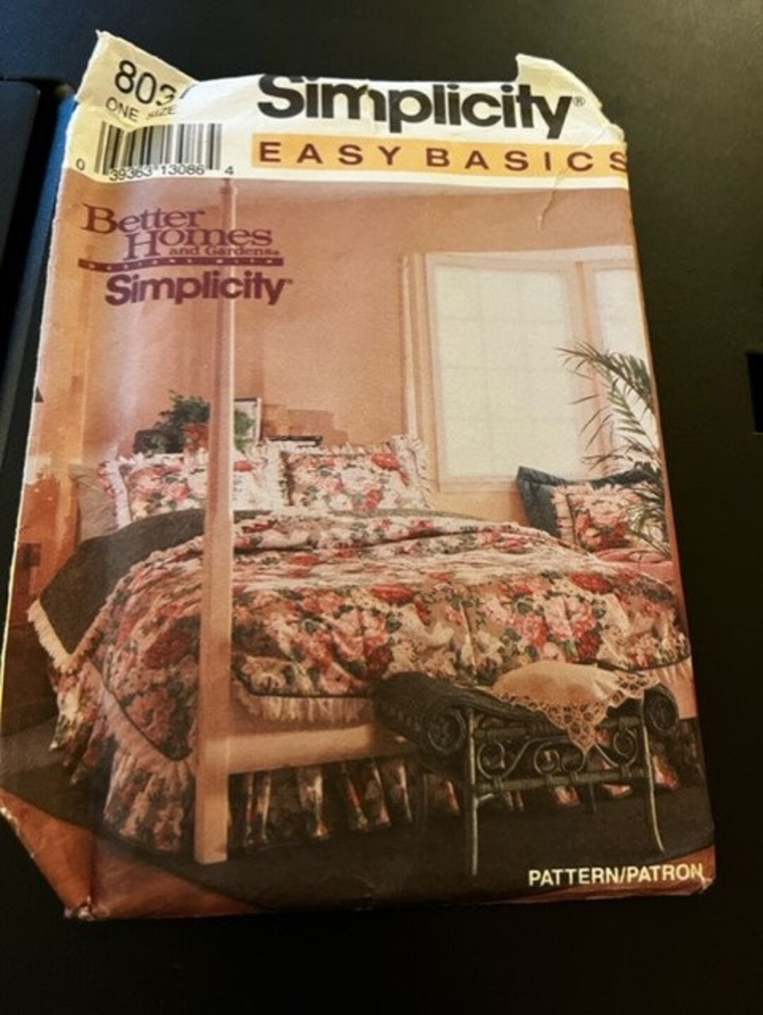UNCUT Vintage Simplicity 8037 Easy Home Decor Comforter Bedspread Duvet ...