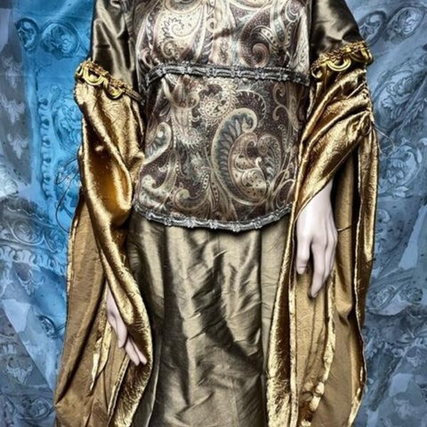Renaissance Gown - Etsy