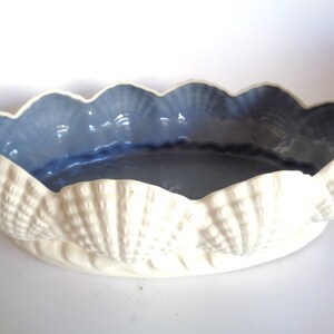 Vintage Hand Painted Clam Shell Sea Scallop Embossed Serving Dish Bowl ...
