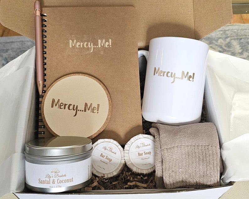 Logo Branded Gift Basket With Goodies – Luxury Corporate Gifts for ...