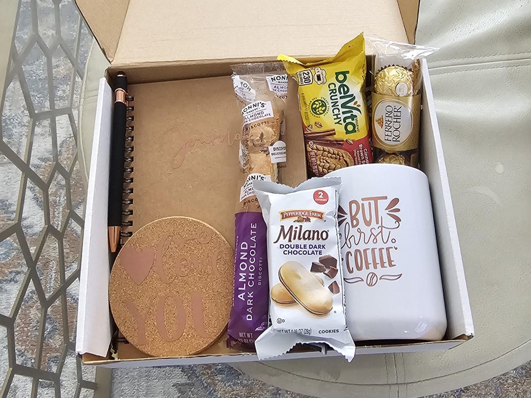 Client Welcome Gift Basket With Goodies – Branded Corporate ...