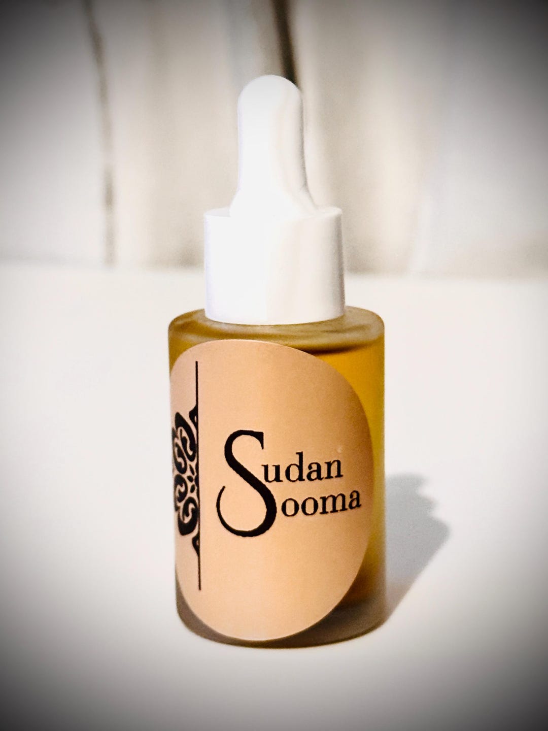 Sudanese Khumra | Dufra | خمرة ضفرة | Traditional Sudanese Perfume ...